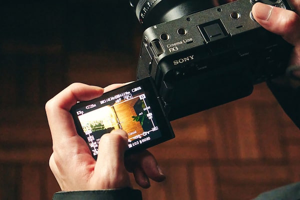 Sony FX3 Camera | Full Frame Cinema Line Camera | Sony Singapore