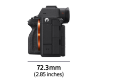 Alpha 7 V full-frame camera with advanced AI autofocus | Sony Singapore